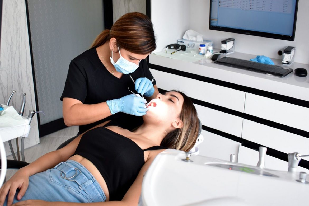 Certified Dentists in Playa del Carmen - Smile Makeover Mexico